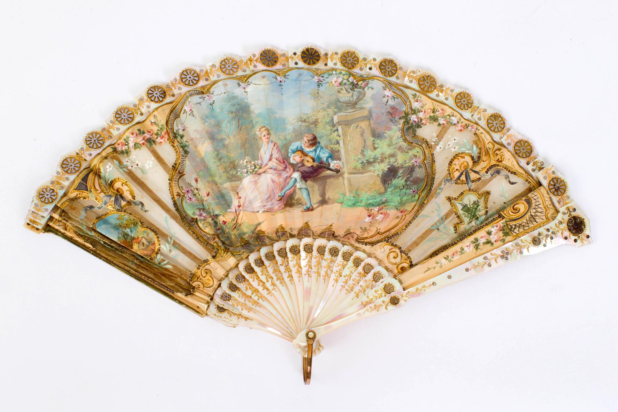 Regency Fan with Case - Tauranga Heritage Collection